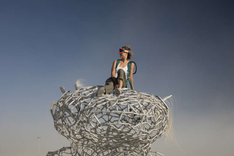 axolotl-sculpture-burning-man-climbable — Riikc